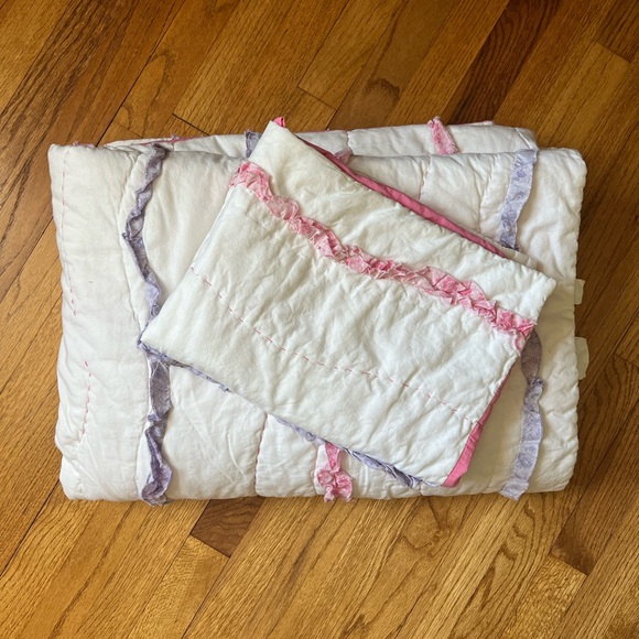 Circo | Bedding | Circo Wave Twin Bedding | Poshmark